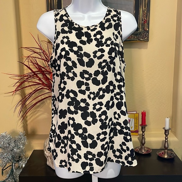 LOFT | Tops | No96 Ann Taylor Loft Floral Tank | Poshmark